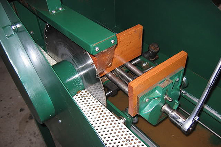 10 Amazing DIY Rock Saw Builds – Rock Tumbling Hobby